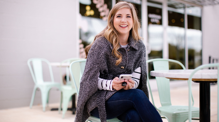 draperjamescape - Thrifty Pineapple