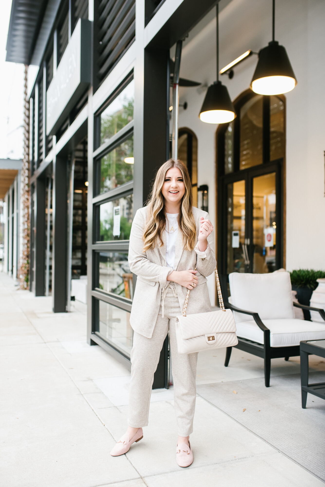 Workwear Outfit Guide and Closet Staples - Thrifty Pineapple
