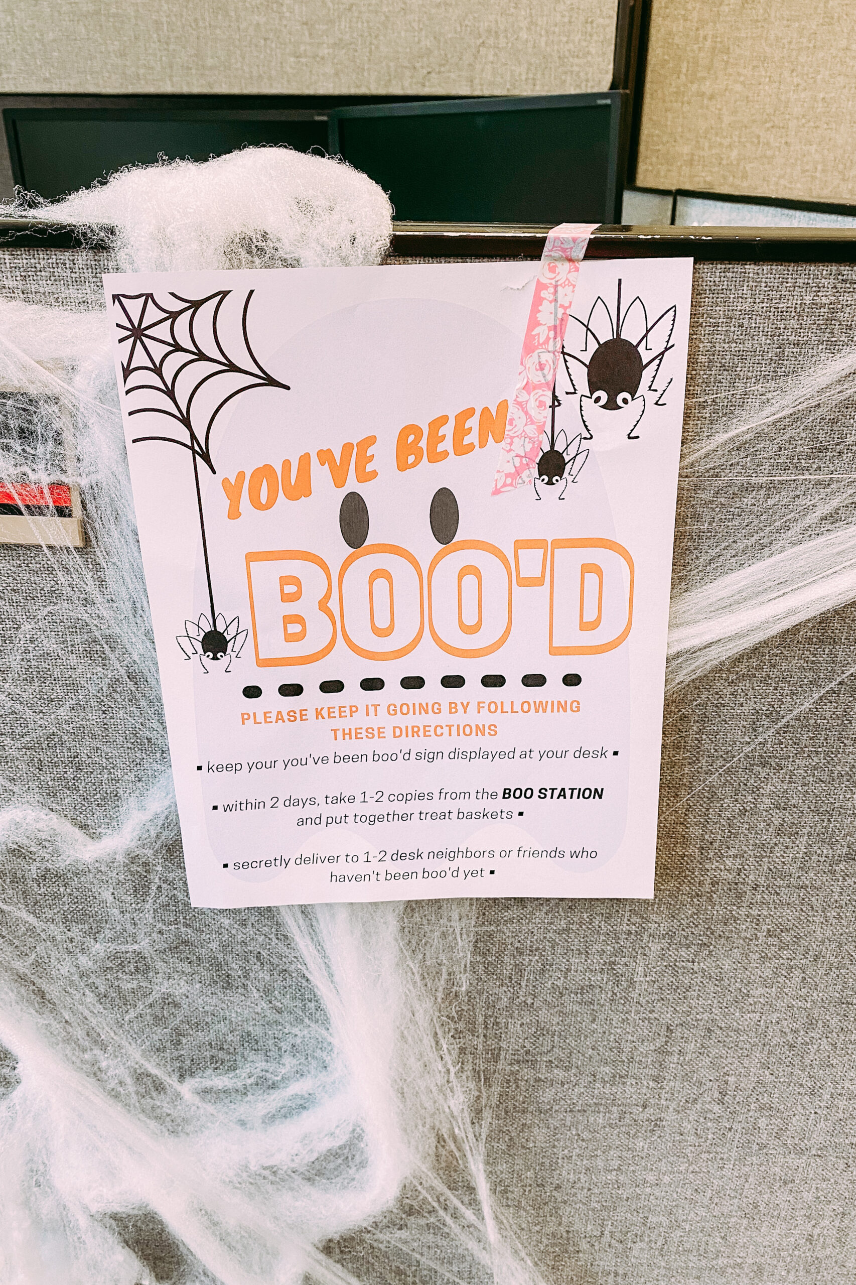 How To Make An Affordable Boo Basket - Thrifty Pineapple