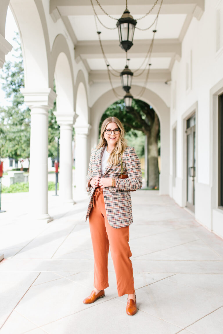 Styling Rust Colored Pants Two Ways - Thrifty Pineapple