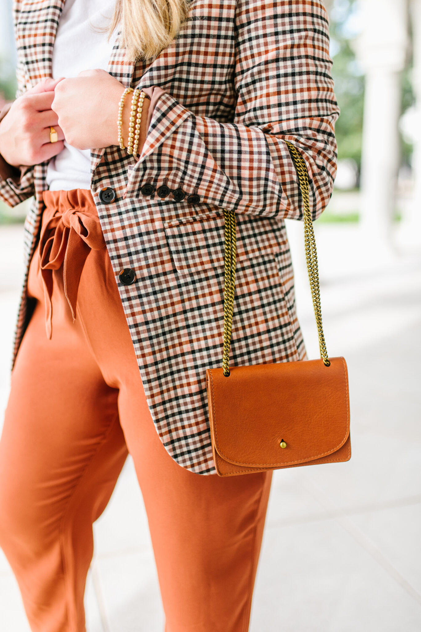 Styling Rust Colored Pants Two Ways - Thrifty Pineapple